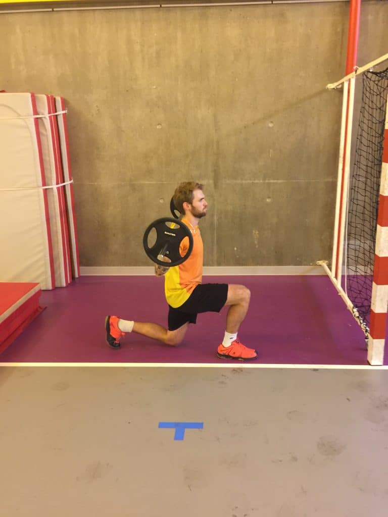 4 exercices pour travailler sa fente en badminton - Fuzions badminton